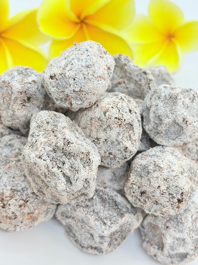 White Li Hing Mui – Crack Seed Center